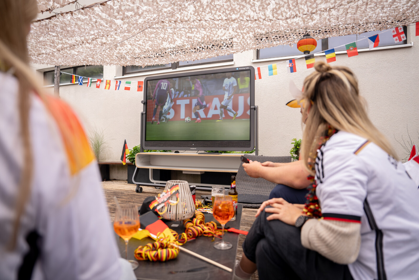 Public Viewing und Live-Übertragung von Sport-Events — cannyboard